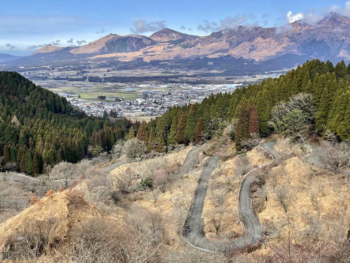 【熊本県】阿蘇五岳を望みカルデラに広がる風景をめぐる高森町の27km絶景サイクリング《PR》 - TABIRIN（たびりん）